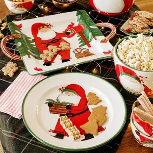 VIETRI Old St. Nick Rimmed Round Platter