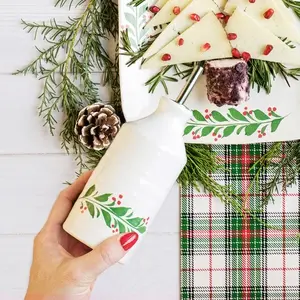 VIETRI Aria Holiday Oil Bottle