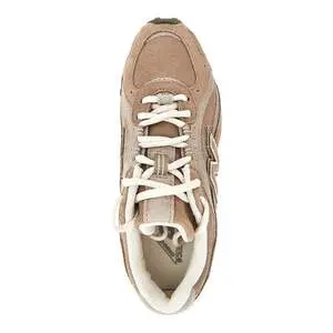 NEW BALANCE 204l Sneakers - Brown