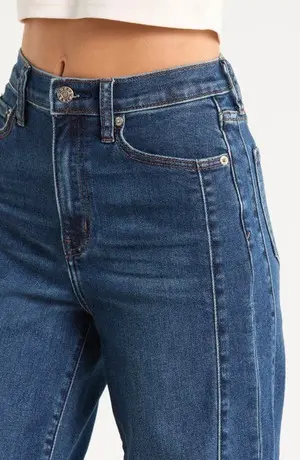 DAZE Pleaser Cuffed Jeans