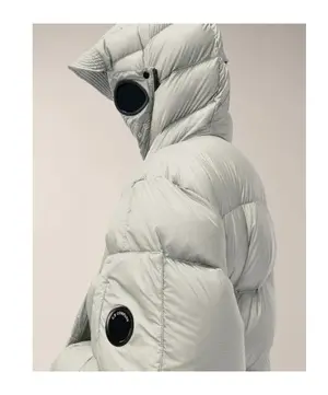 C.P. COMPANY D.d. Shell Explorer Lens Down Jacket