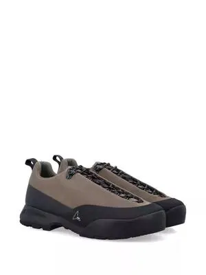 ROA Cingino Logo-print Panelled Hiking Sneakers - Brown