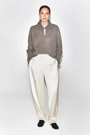 Cos V-detail Cashmere Mock-neck Sweater - Beige