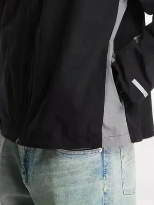 REEBOK Logo-print Lightweight Windbreaker