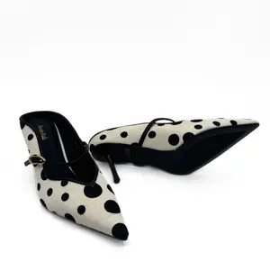 AMIE RAFA Nicky Pony Hair Pumps - White