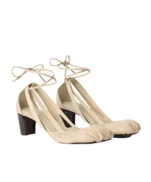 LEMAIRE 55 Mm Pedille Heeled Ballerinas In Goat Leather - Light Mastic