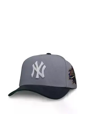 Mitchell & Ness New York Yankees A-frame Snapback Hat - Grey