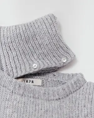 YAPA Anku Turtle Neck Convertible Sweater - Gray