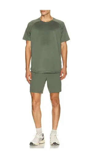 RHONE 7 Pursuit Short Unlined In Green