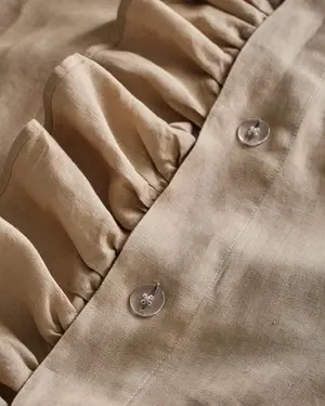 Quince European Linen Ruffle Duvet Cover - Toffee