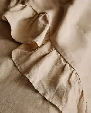 Quince European Linen Ruffle Sham Set - Toffee