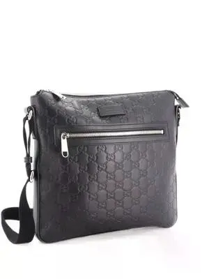 Gucci Signature Zip Messenger Bag Guccissima Leather Medium Crossbody Bag - Black