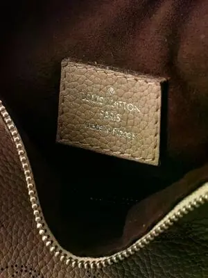 LOUIS VUITTON Babylone Handbag Mahina Leather Bb Hobo Bag