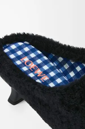 Loewe Dive Mule In Shearling - Black