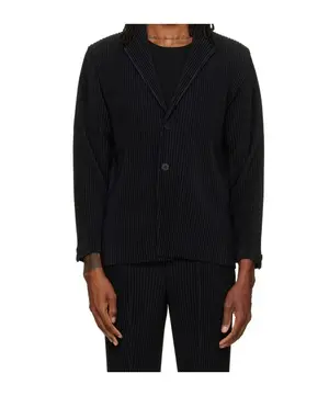 Issey Miyake Pleated Notch-lapel Jacket