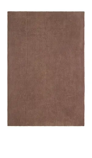 Barefoot Dreams Cozychic Waffle Throw In Tan - Sable