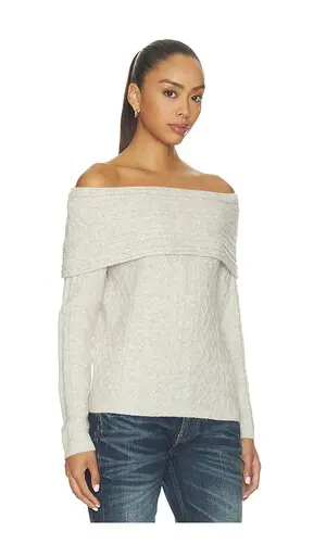 Heartloom Enly Sweater In Light Grey - Greige