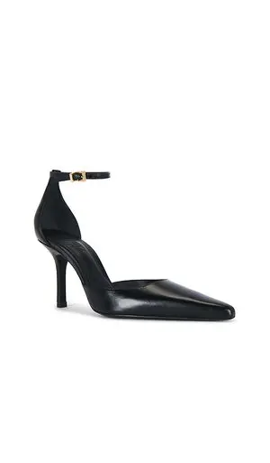 Schutz Jenny Pump