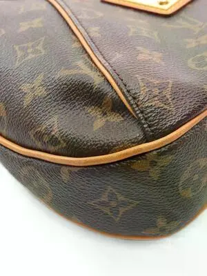 LOUIS VUITTON 2011 Thames Pm Monogram Shoulder Bag - Brown