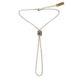 STUDIO BALOGE Carré V-line Hand Chain In Peridot - Green