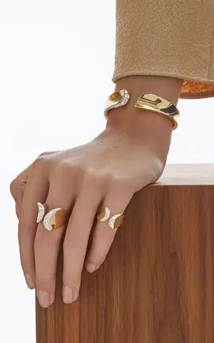 ENGELBERT Margareta Cuff Small