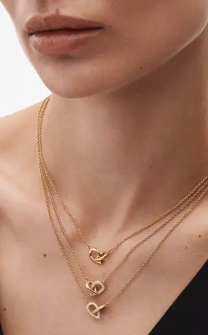 ENGELBERT Drop Link Pendant