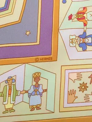 Hermès 2000-2020 Donner La Main Silk Scarf 90 Scarves