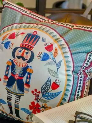 VESTA Nutcracker Folk-motif Cushion