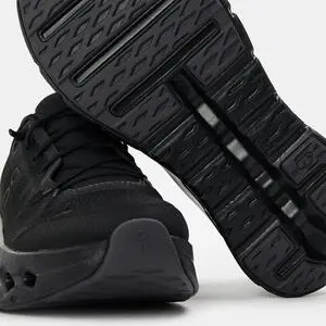 On Everyday Running Shoes