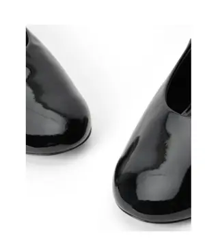STUART WEITZMAN Lenny Flat