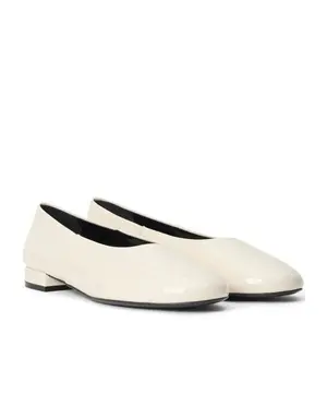 STUART WEITZMAN Lenny Flat