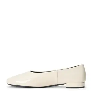 STUART WEITZMAN Lenny Flat