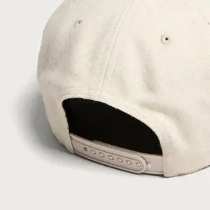 END. Monogram Hitch Lc Cap