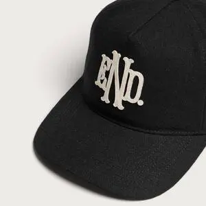 END. Monogram Hitch Lc Cap