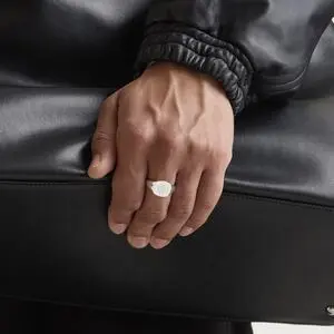 END. Signet Ring