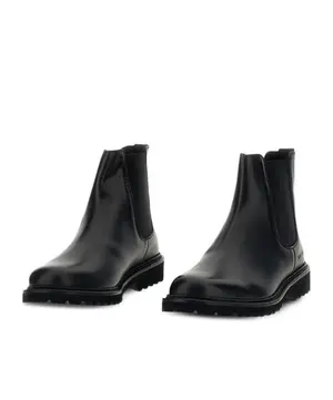 COMMON PROJECTS Round-toe Boots