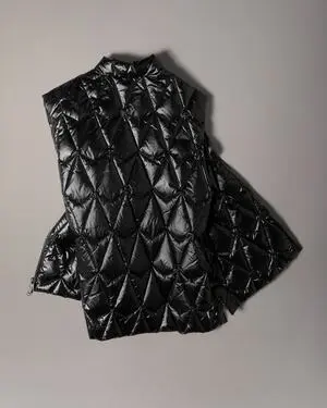 Moose Knuckles Iceberg Quilt Down Vest