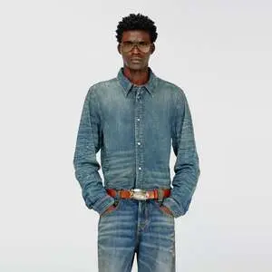DIESEL® Shirt In Dirty-effect Creased Denim - Blue