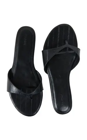 ST. AGNI Everyday Thong Flat