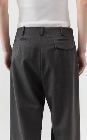 ST. AGNI Wool-blend Tab Pleat Pants