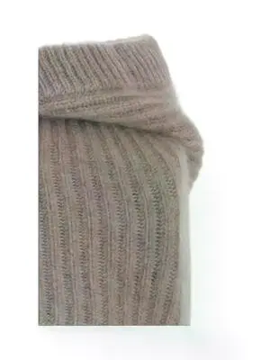 Arch4 Ribbed Cashmere Hood