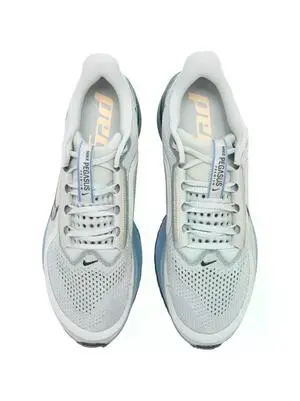 Nike Pegasus Premium Low-top Sneakers