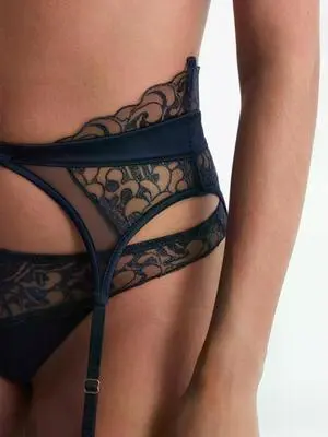 AUBADE Satin Memories Embroidered Suspender Belt