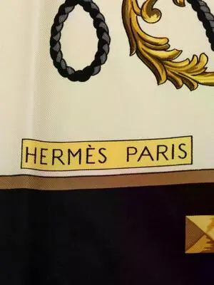 Hermès 1998-2002 Les Cles Silk Scarf 90 Scarves