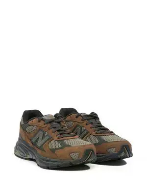 NEW BALANCE 2010 Mesh-panelled Sneakers - Brown