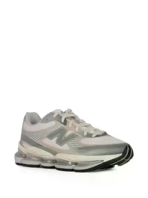 NEW BALANCE Abzorb 2000 Mesh Panelled Sneakers - Silver