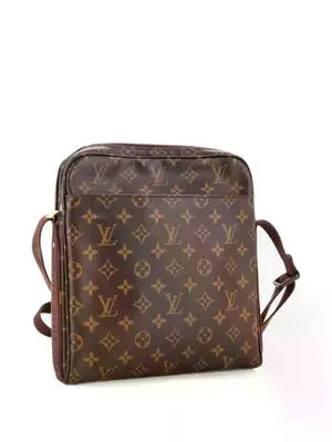 LOUIS VUITTON Trotteur Beaubourg Handbag Monogram Canvas Crossbody Bag