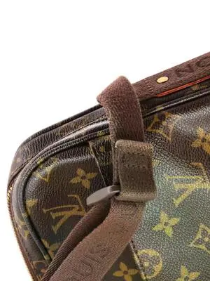 LOUIS VUITTON Trotteur Beaubourg Handbag Monogram Canvas Crossbody Bag