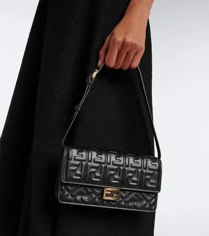 Fendi Tube Ff Leather Wallet On Chain - Black