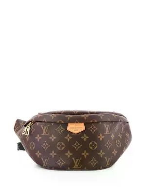 LOUIS VUITTON Bum Bag Monogram Canvas Belt Bag - Brown